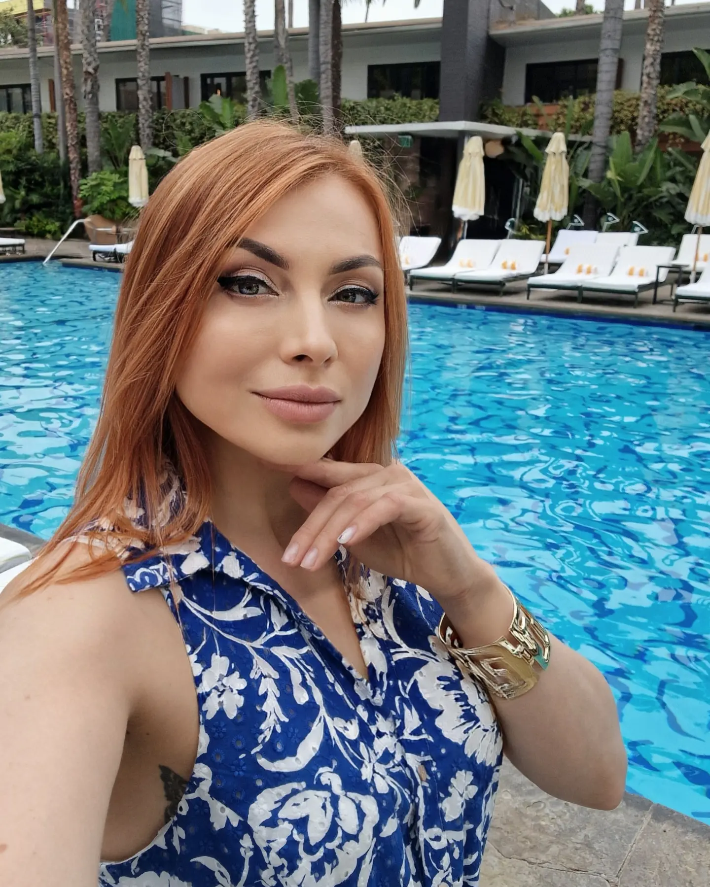 Throne | Greta Fox | My Wishlist