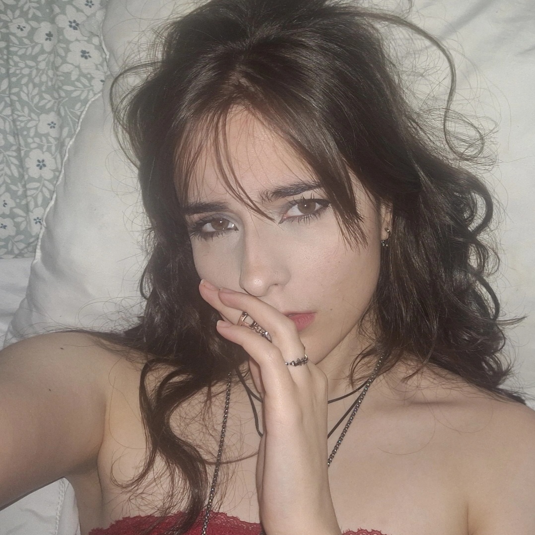 Throne | Ruby | My Wishlist