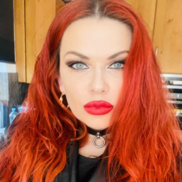 Throne | Mistress Nora Marinelli | Storefront