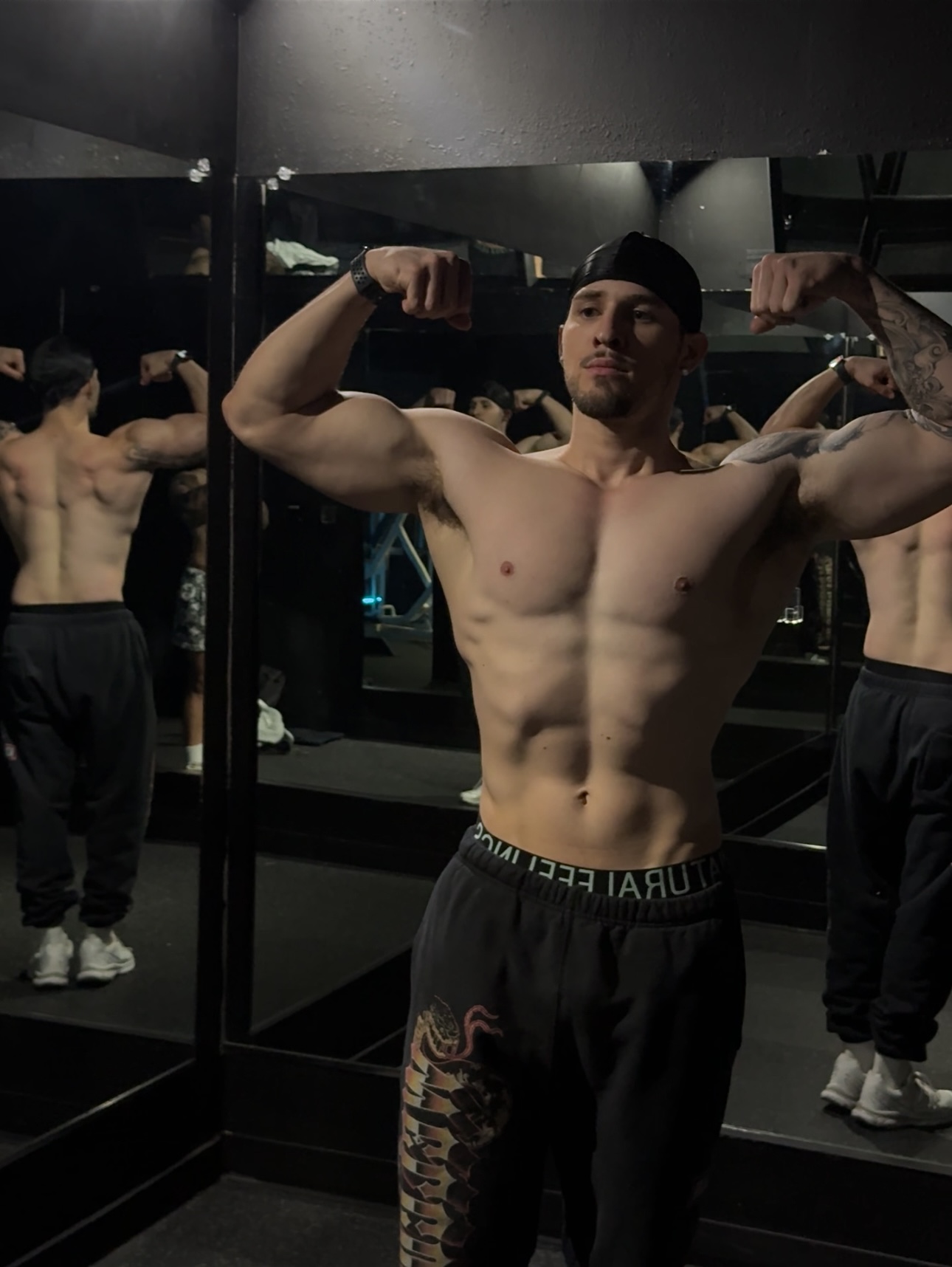 Throne | Alpha Z | My Wishlist