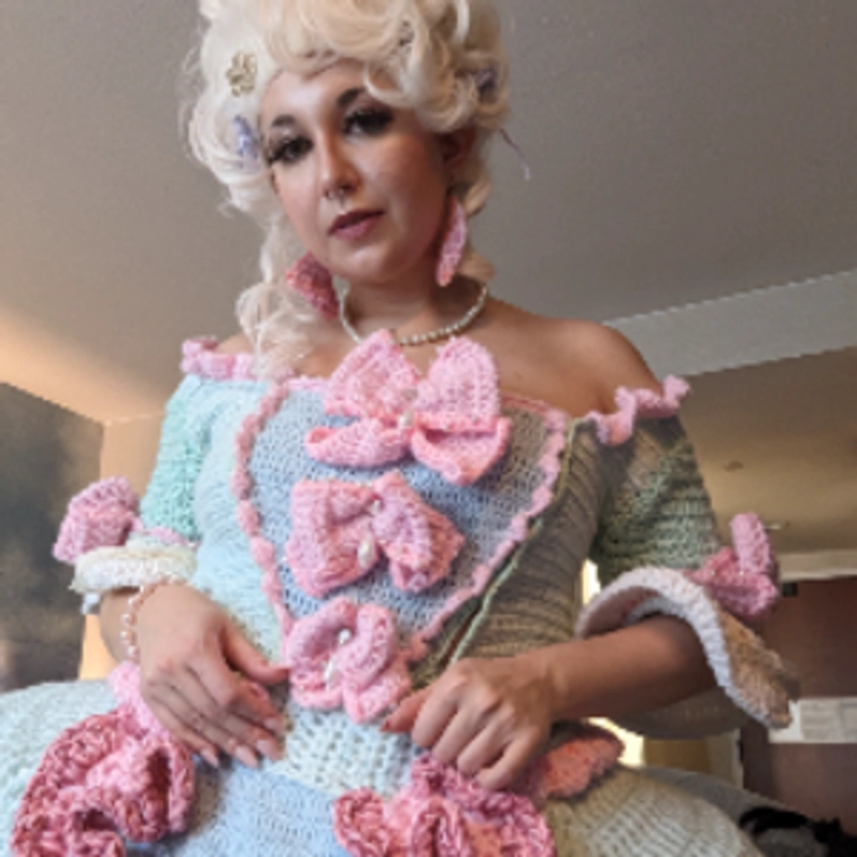 Throne | Scarlet Stitch Studios | My Wishlist