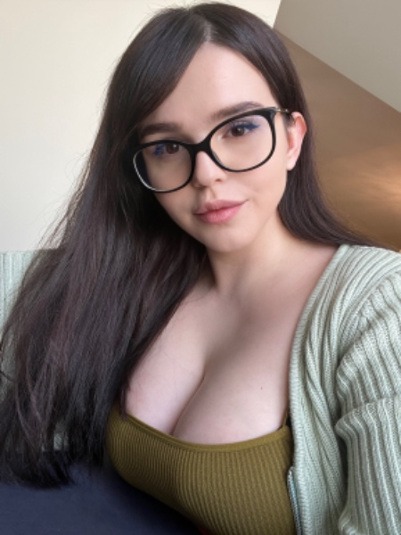 Throne | Lain | My Wishlist