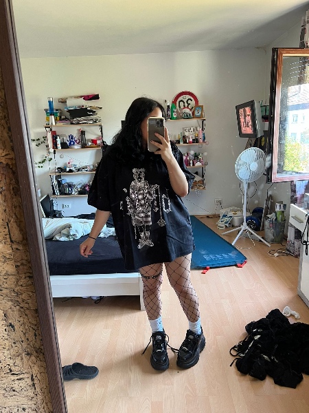 Throne | Yessi villain | My Wishlist