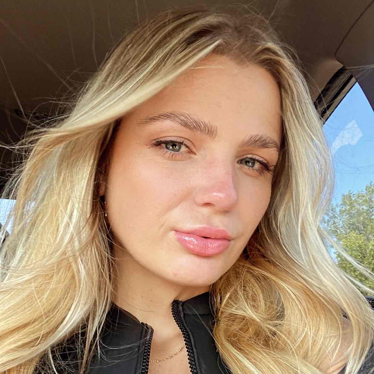 Throne | NicholeBuilds | My Wishlist