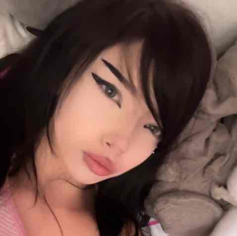 Throne | Lyra | My Wishlist