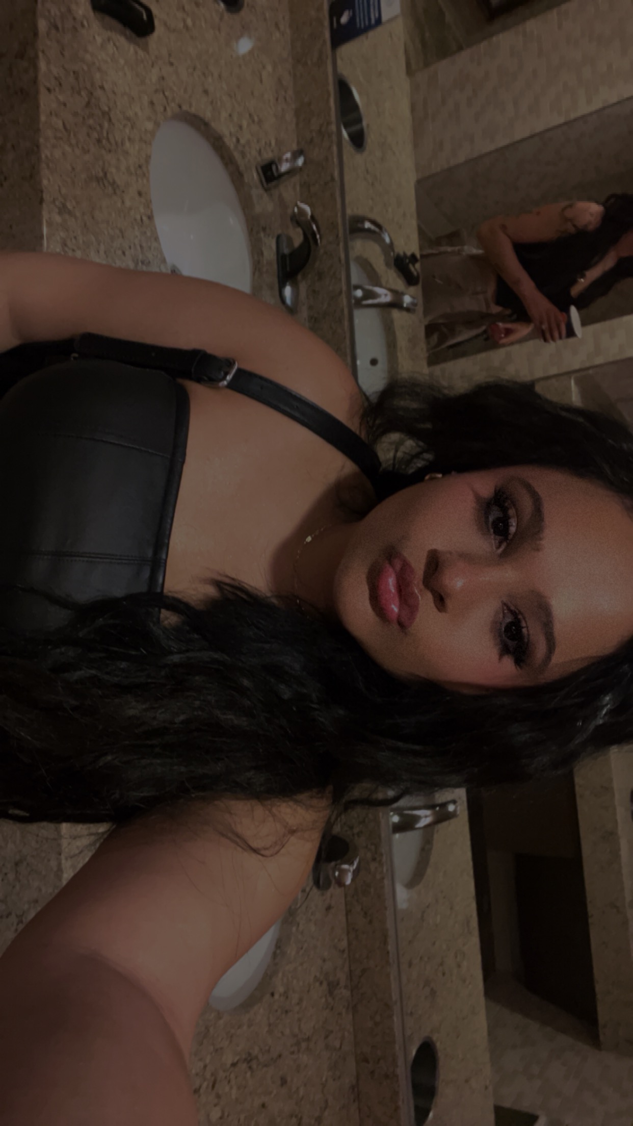 Throne | Kiki🎀🤍 | My Wishlist