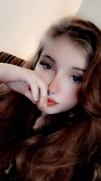 Throne | Lilith👑🥀💋 | let me step on you