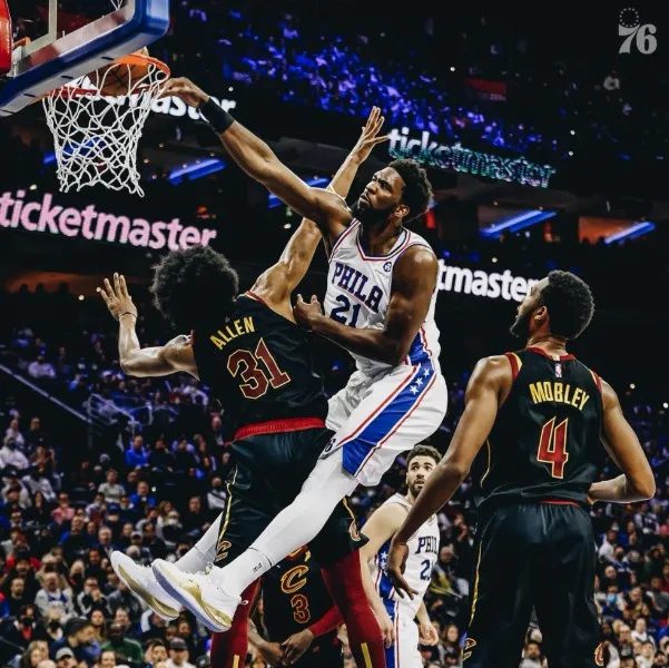 Throne | Tyler Goodman | My Wishlist