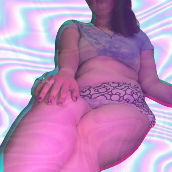 Throne | Roxie Sparks | My Wishlist