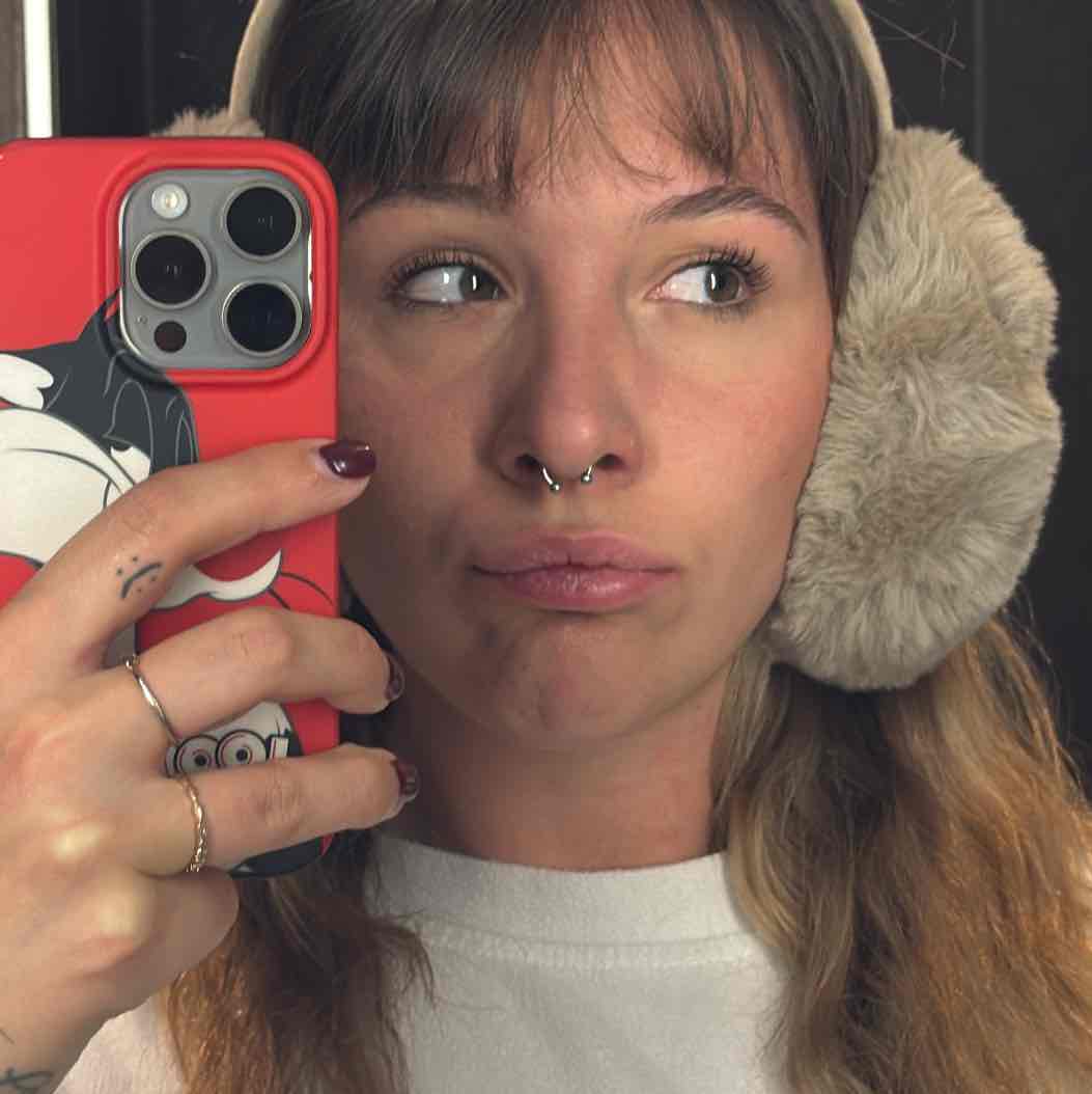 Throne | Camilla | My Wishlist