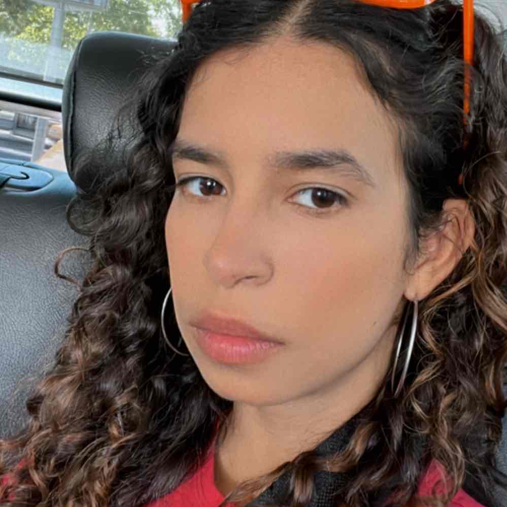 Throne | María | My Wishlist