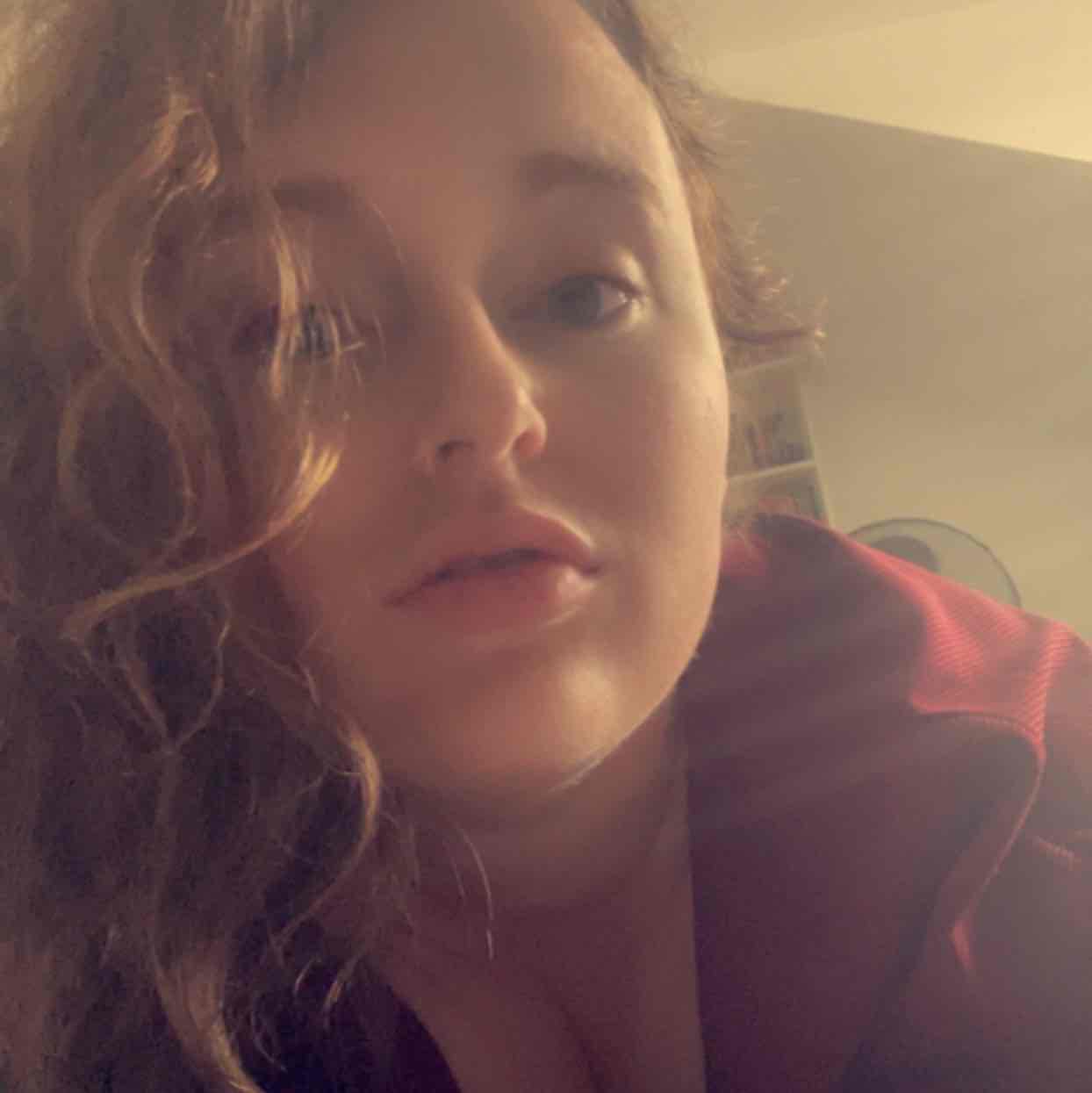 Throne | Jessi | Surprise Gifts