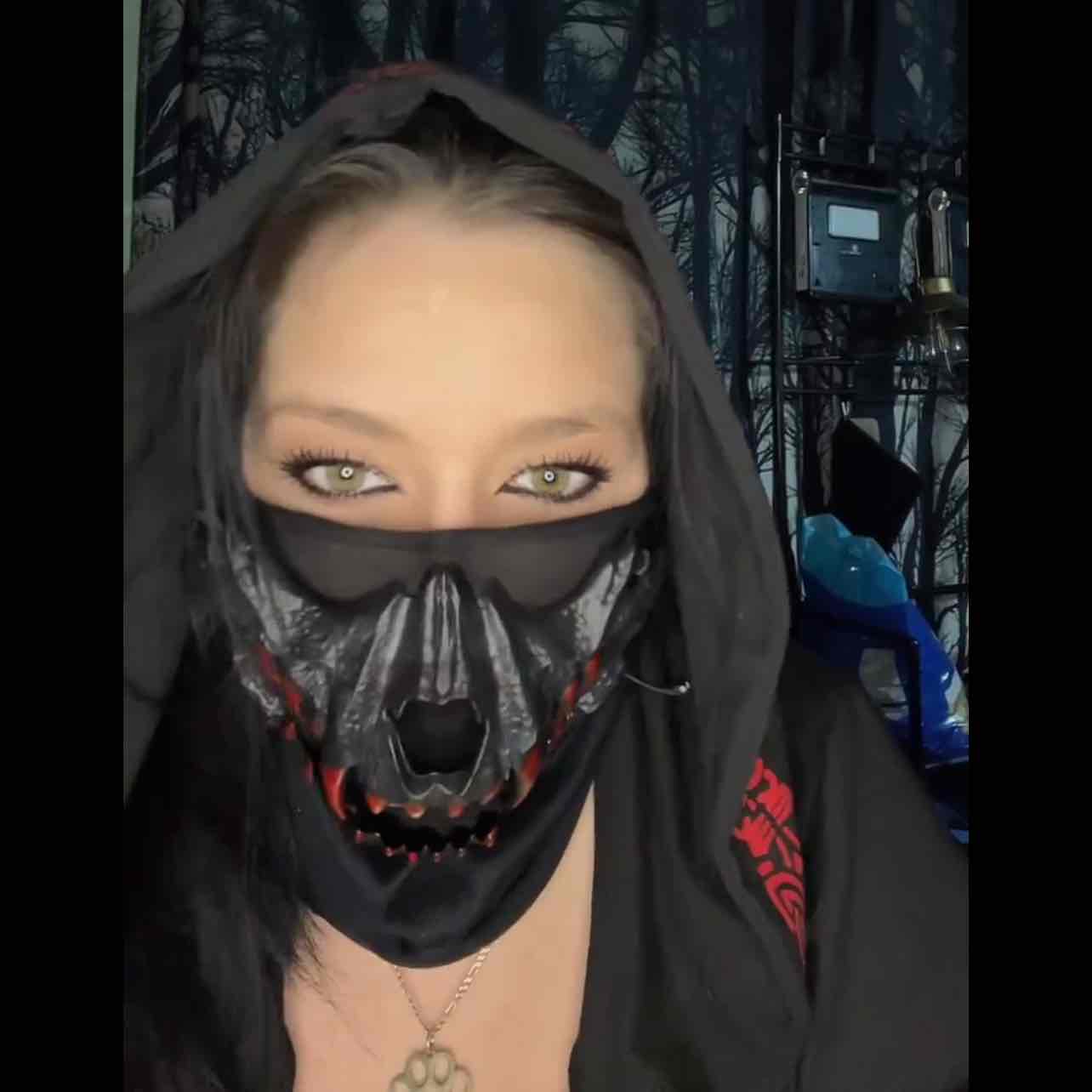 Throne | Chaos_Kitty | My Wishlist