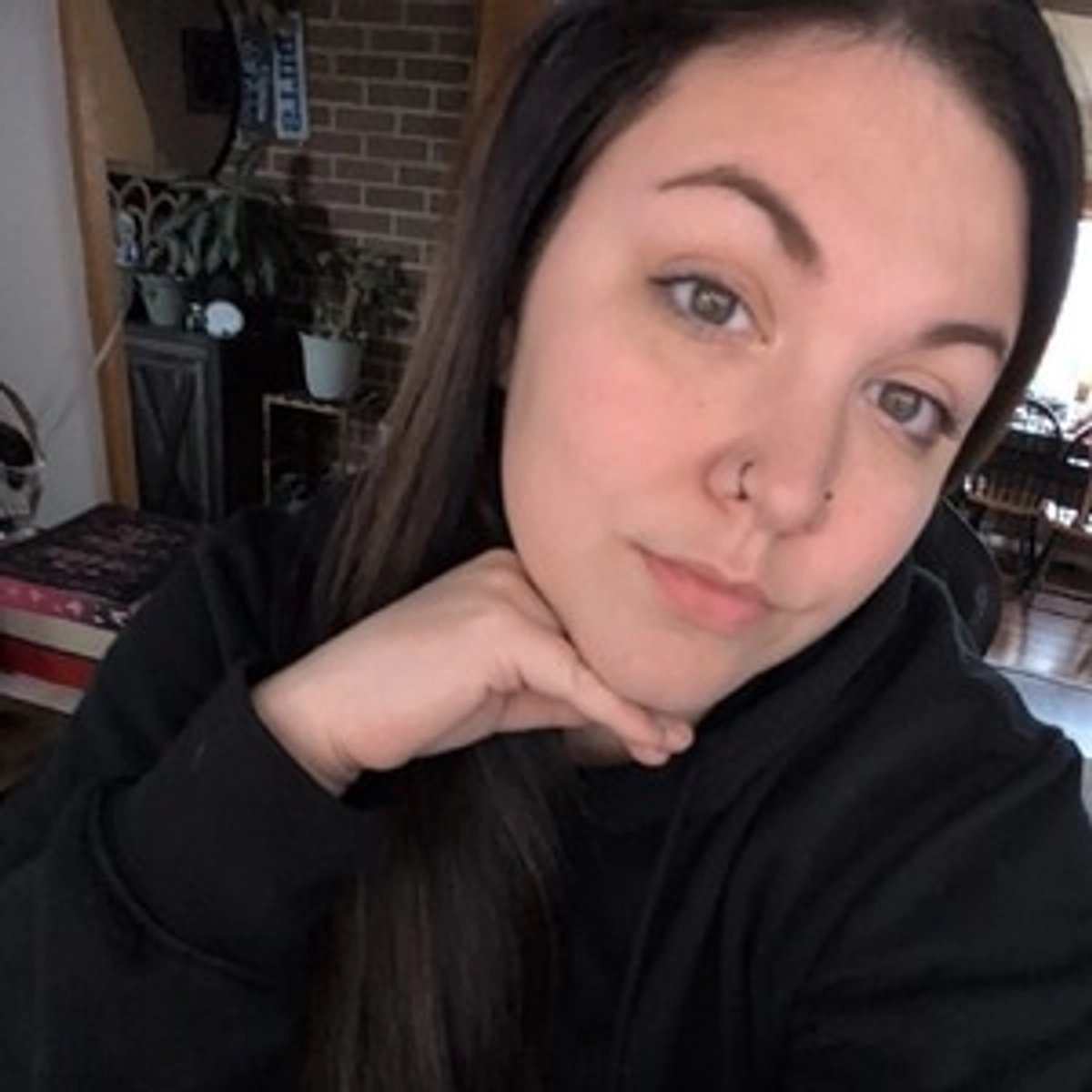 Throne | JxstAGhxst | Streaming Things