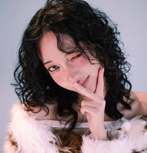 Throne | Fearfiction | My Wishlist