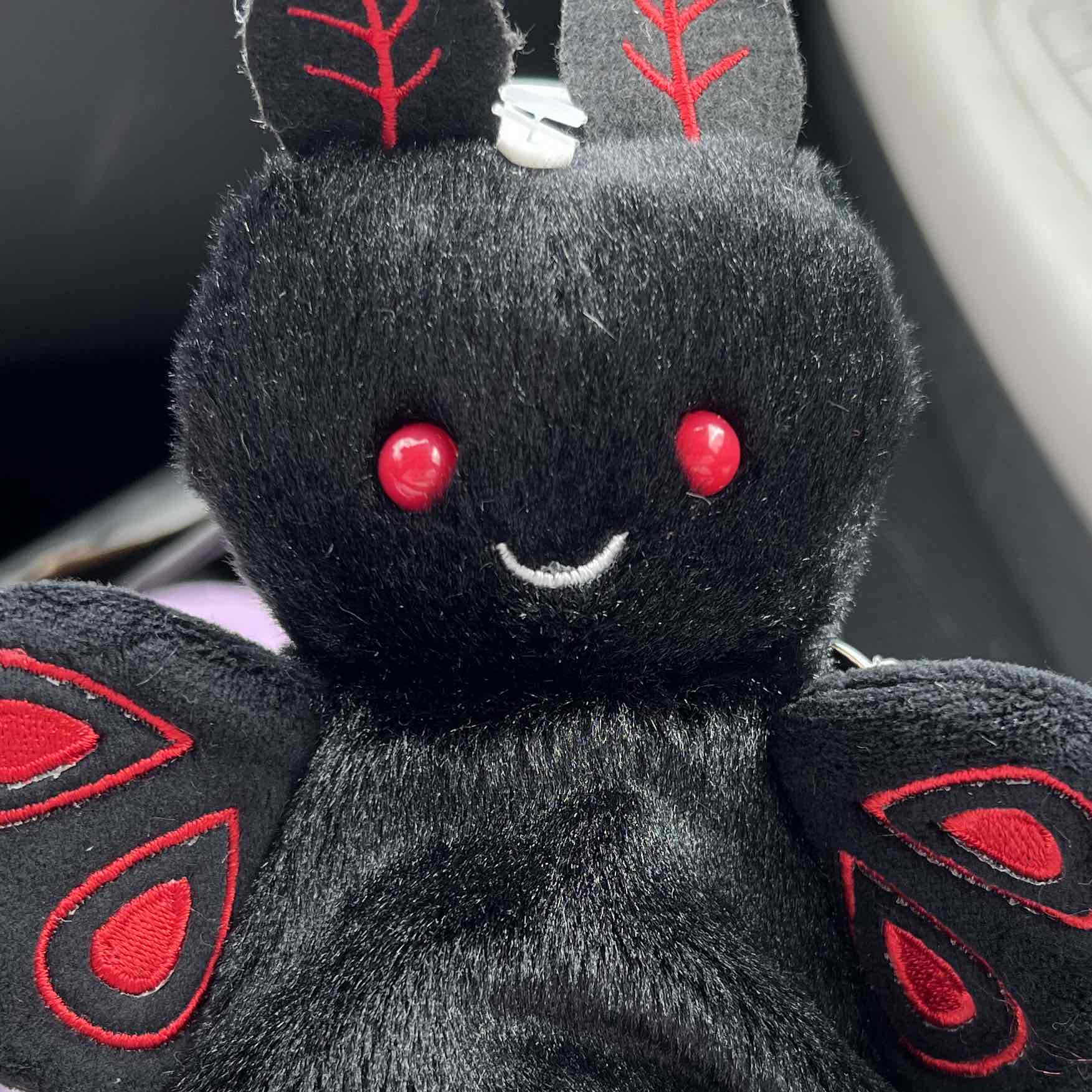 Throne | Aushen Ride | Gifters