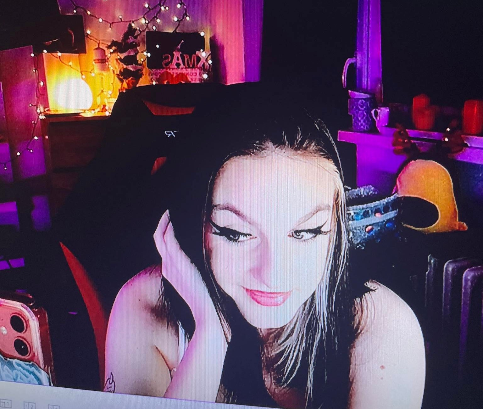 Throne | Neli | My Wishlist