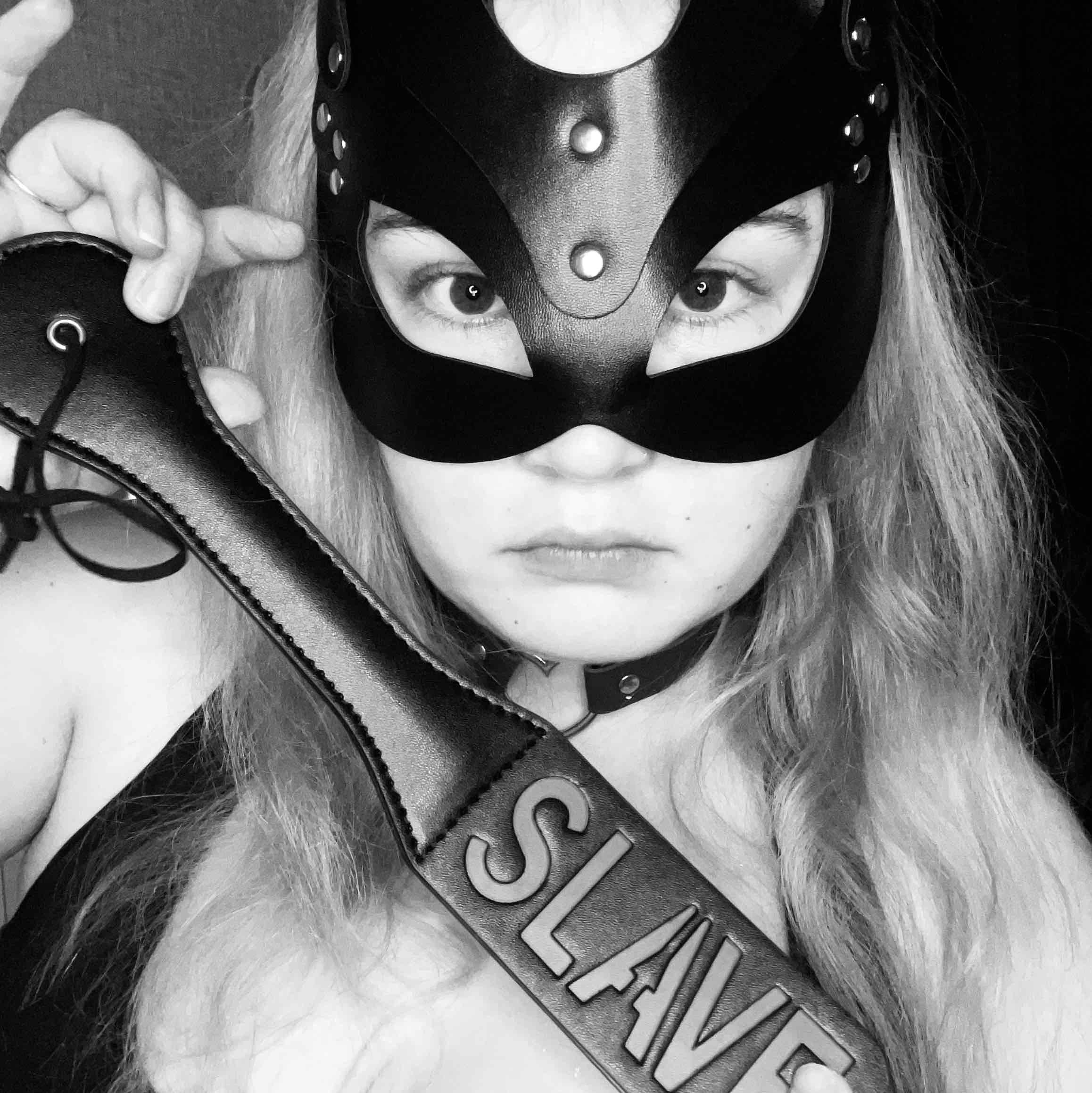 Throne | Mistress Liza | Loungefly Hello Kitty Zodiac Print Womens ...