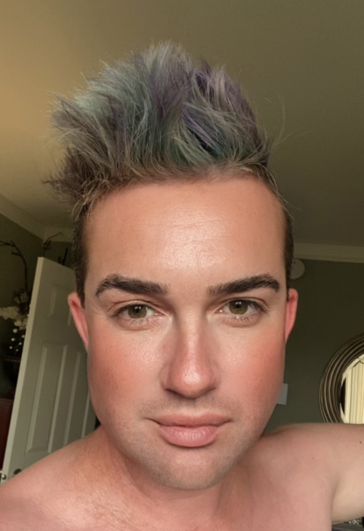 Throne | Xavier Walker | Wishlist