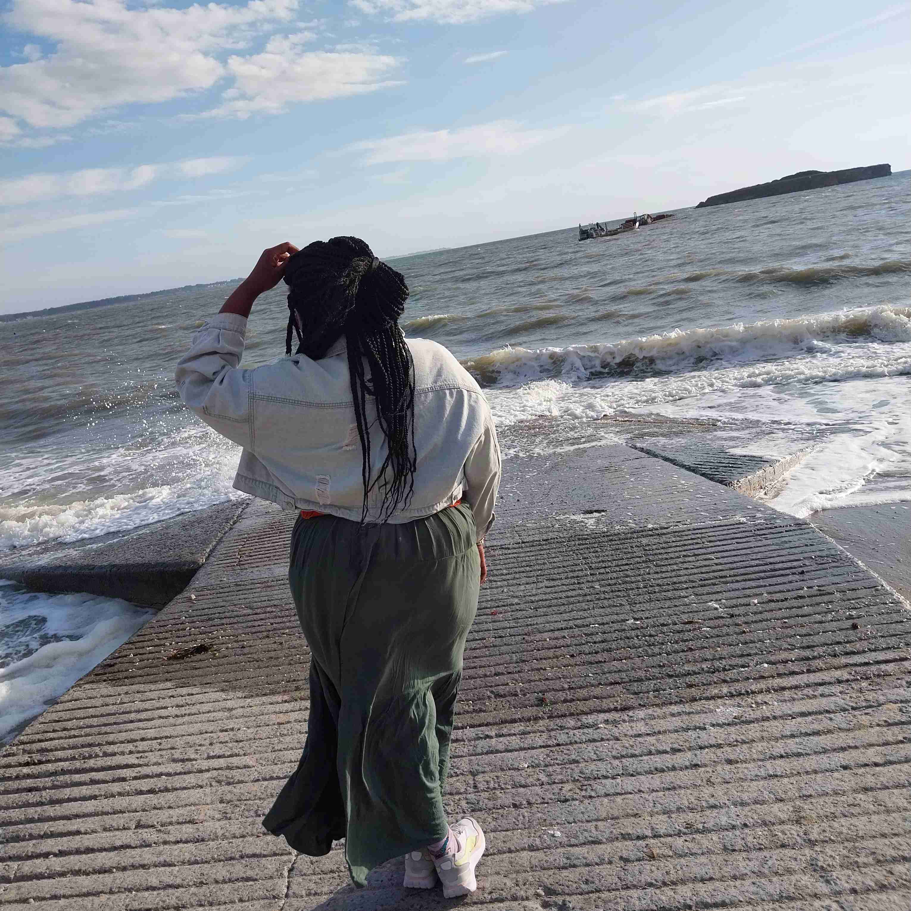 Throne | The Wishlist for Creators | Throne Gifts