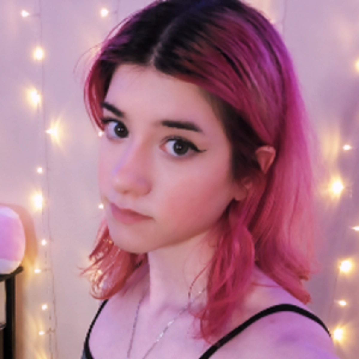 Throne | Coda Carter | Surprise Gifts