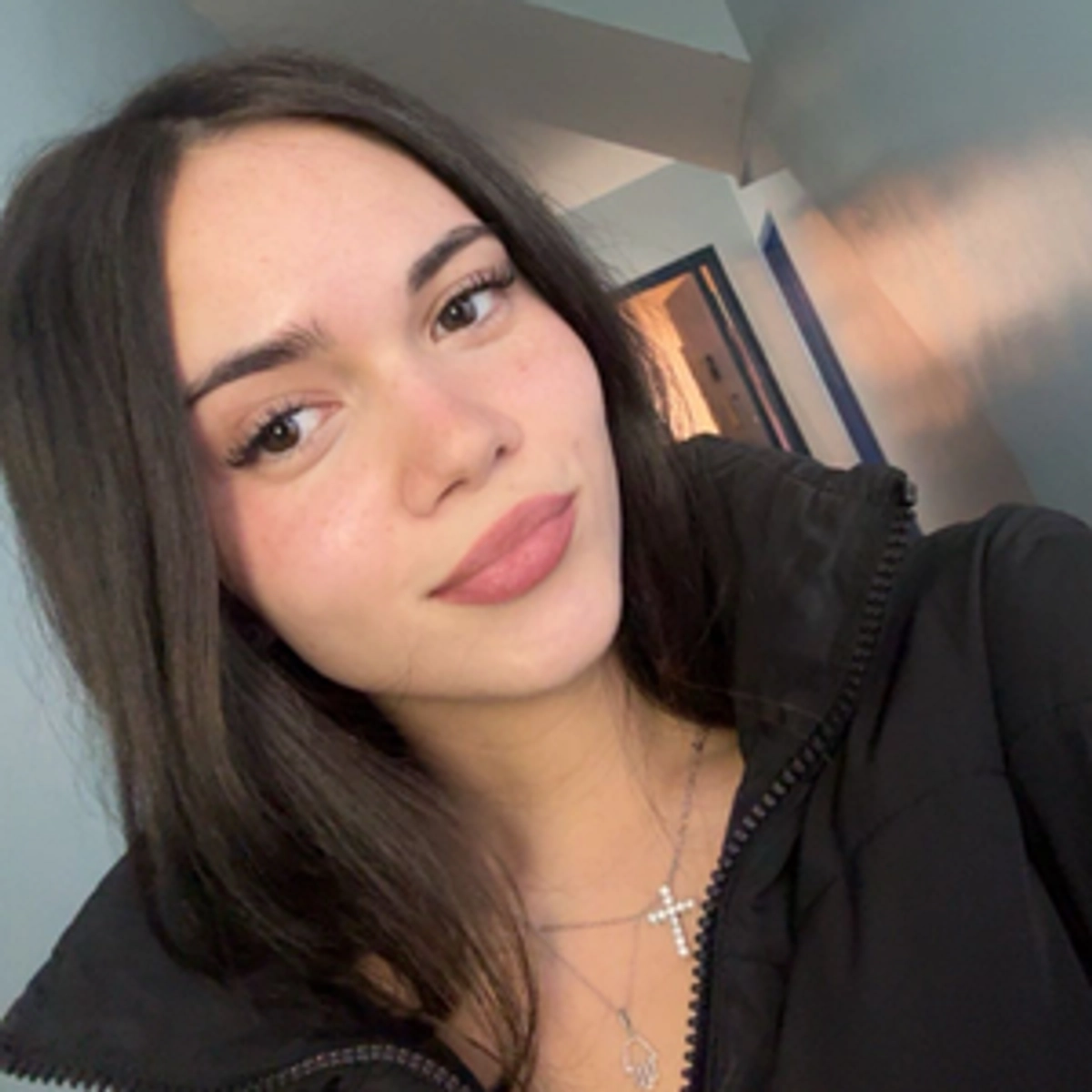 Throne | Ashley | My Wishlist