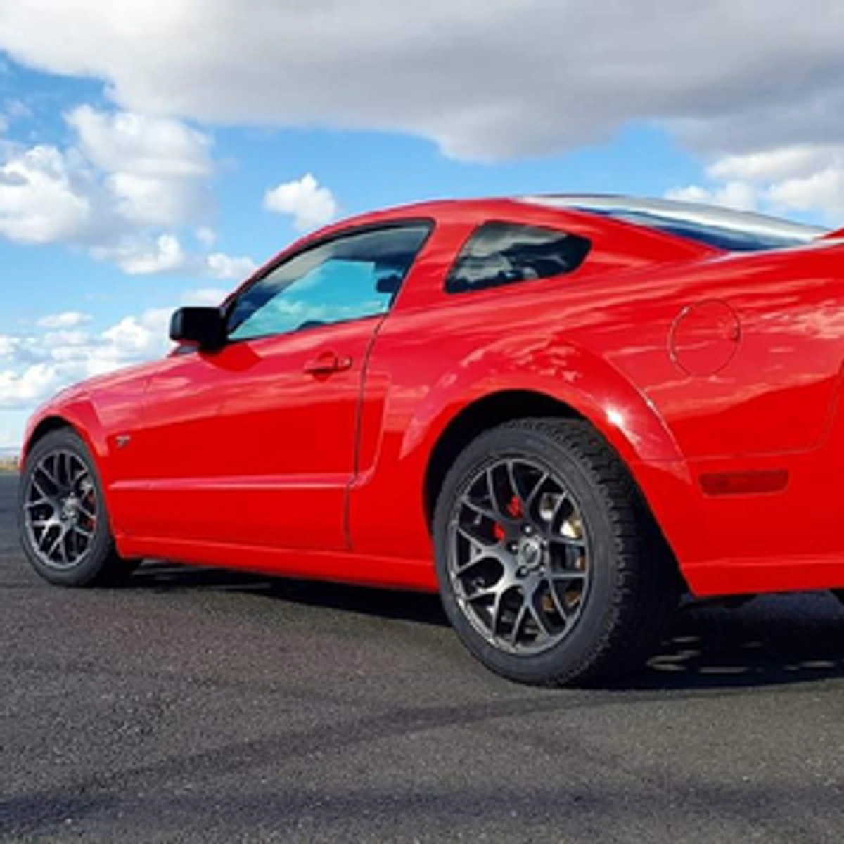 Throne | The Wishlist for Creators | Throne Gifts