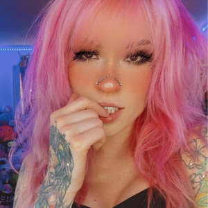 Throne | Holofox | My Wishlist