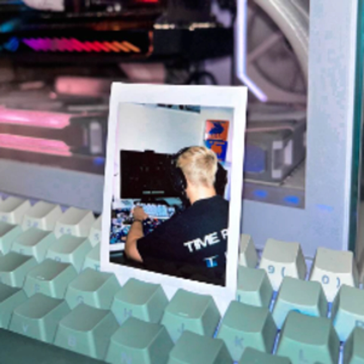 Throne | The Wishlist for Creators | Throne Gifts