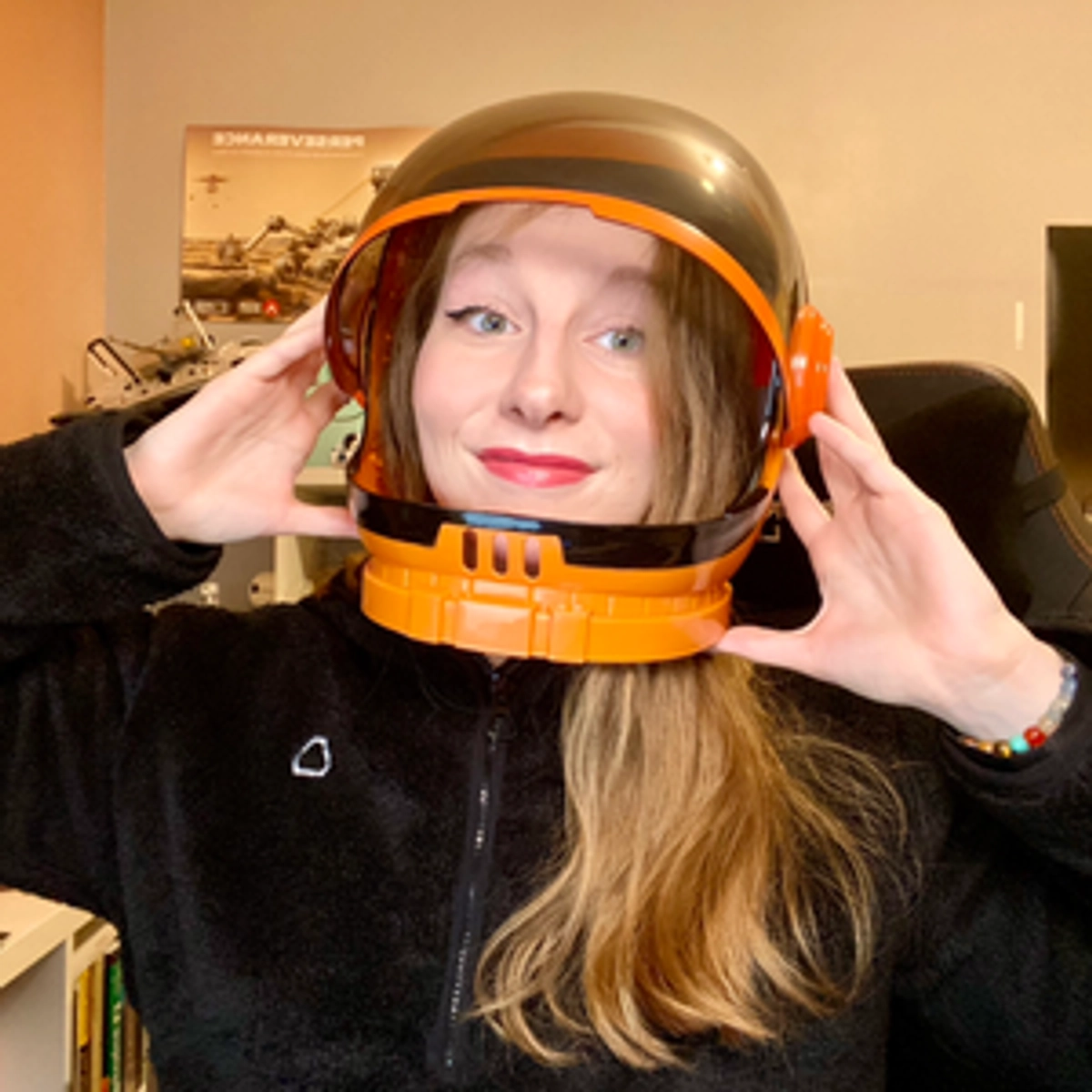 Throne | SpaceExplorerW | My Wishlist