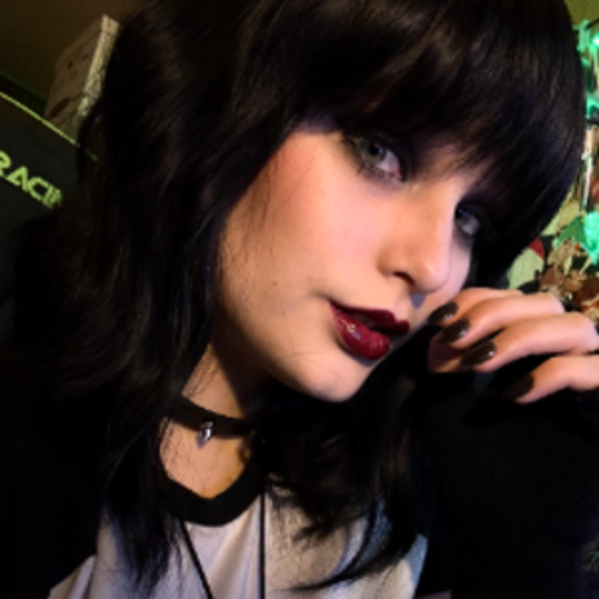 Throne | Kitty Quinn TheWildMeowMeow | My Wishlist