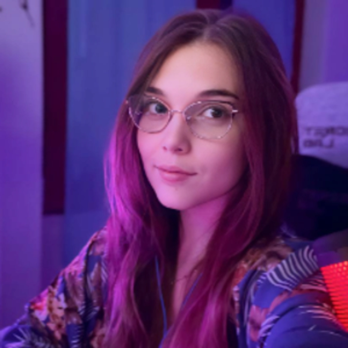 Throne | Lisabrove | My Wishlist