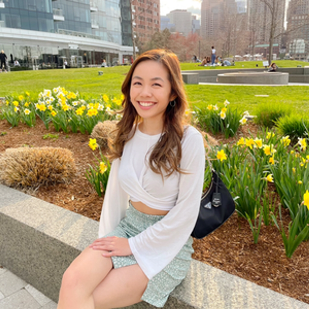 Throne | Janelle | Wishlist