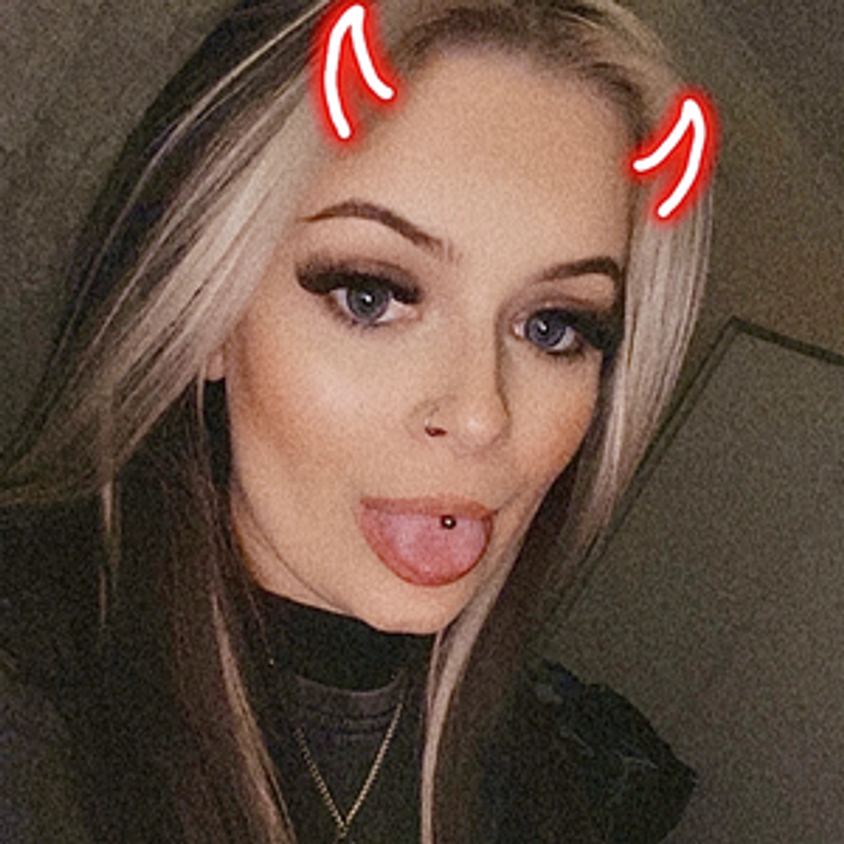 Throne | SAMICH_TV | My Wishlist