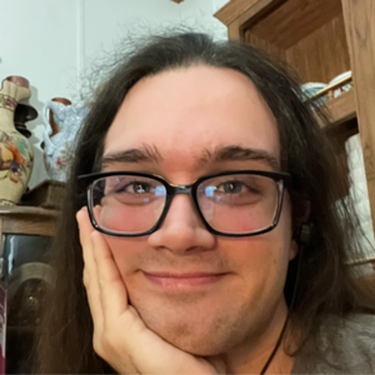 Throne | Andrew | Surprise Gifts