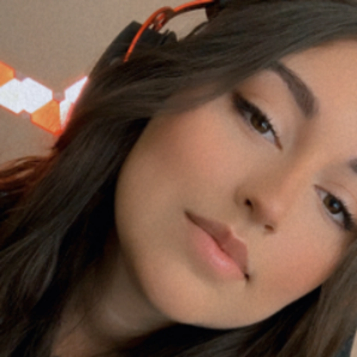 Throne | Dovehkiin | Storefront