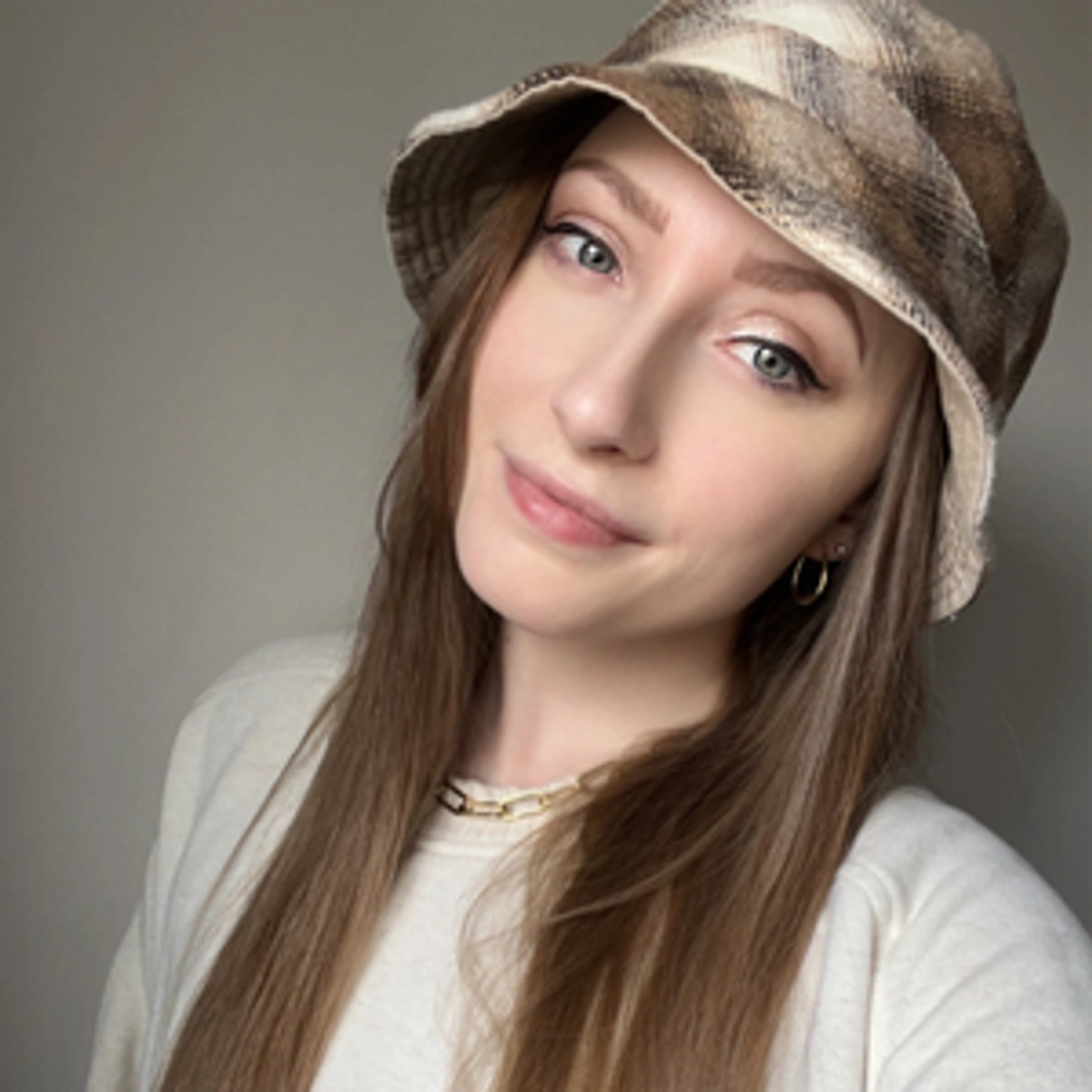 Throne | Mcmeezy_ | Elgato Facecam Pro, True 4K60 Ultra HD Webcam for ...