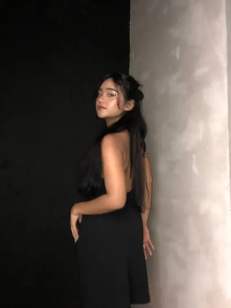 Throne | Nicole Tracey | My Wishlist