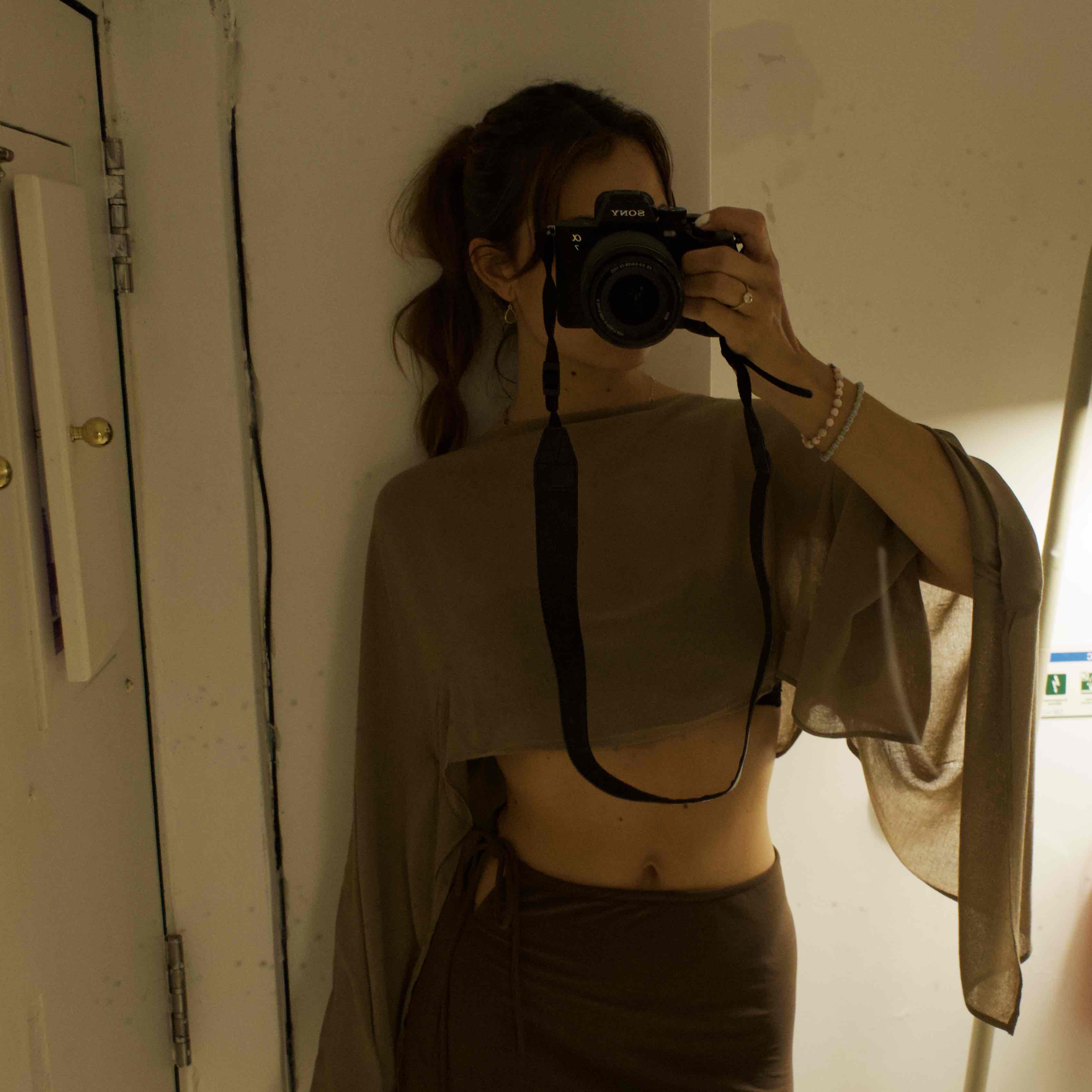 Throne | Sara | My Wishlist