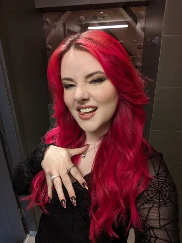 Throne | Ash | Turning Looks