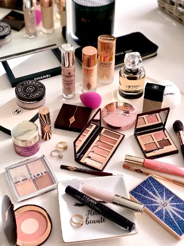 Throne | Johnna | Beauty Products