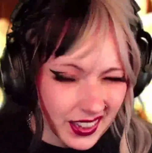 Throne | Hello Neptune | For Streamer