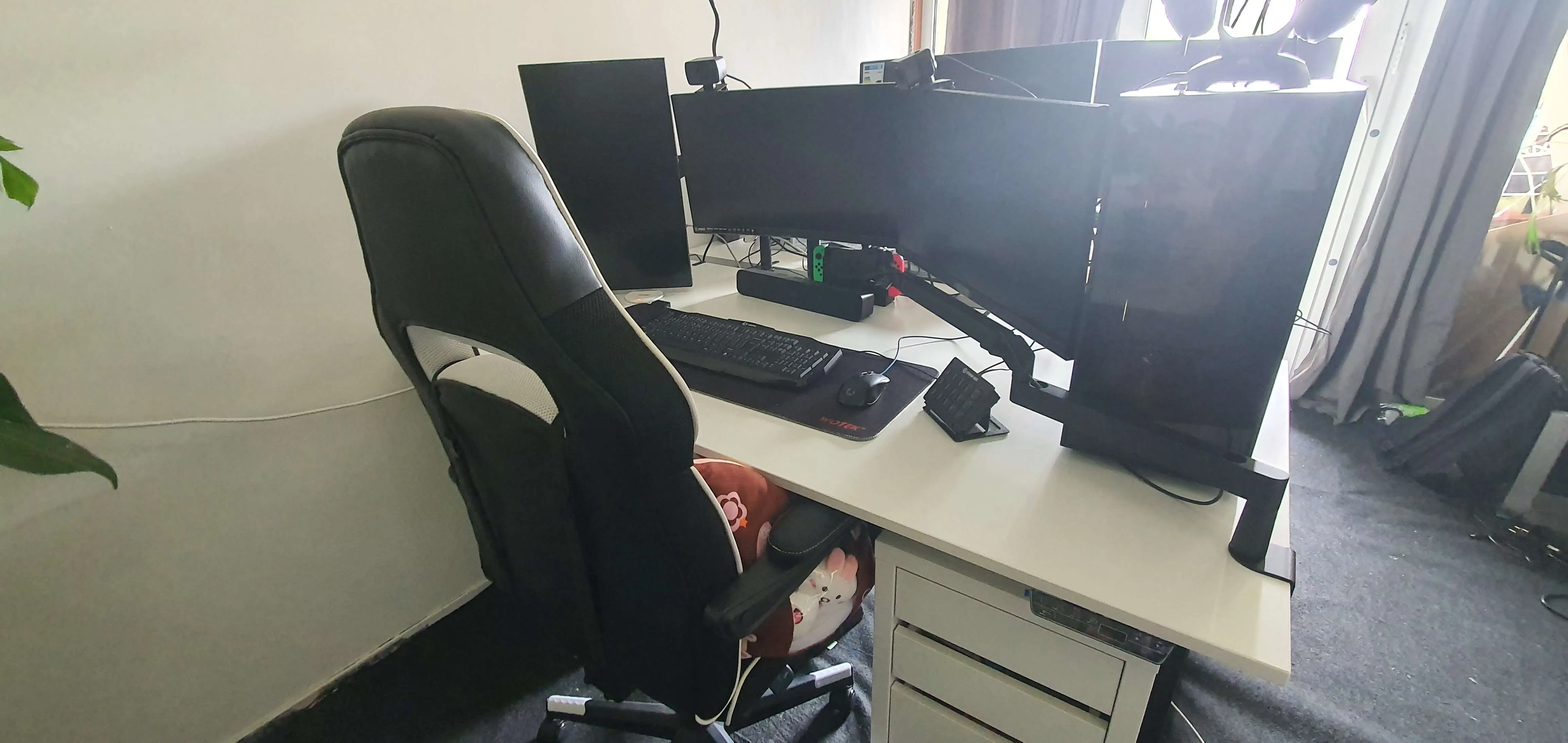 Throne | ICharr_ | Stream Setup