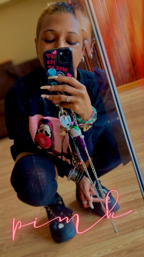 Throne | Pink | Birthday Throne Wishlist