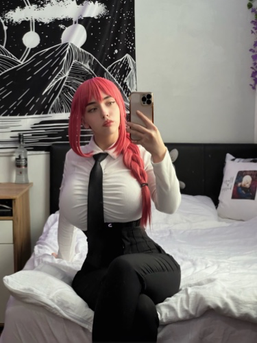 Throne | Eliza Deniz | Gifters