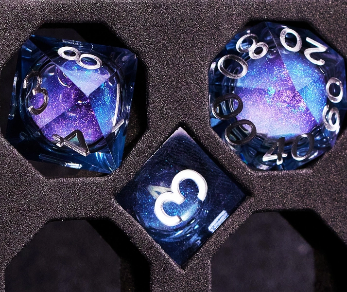 Throne | Glittering Galaxy Liquid Core Dnd Dice Set , Galaxy Liquid ...