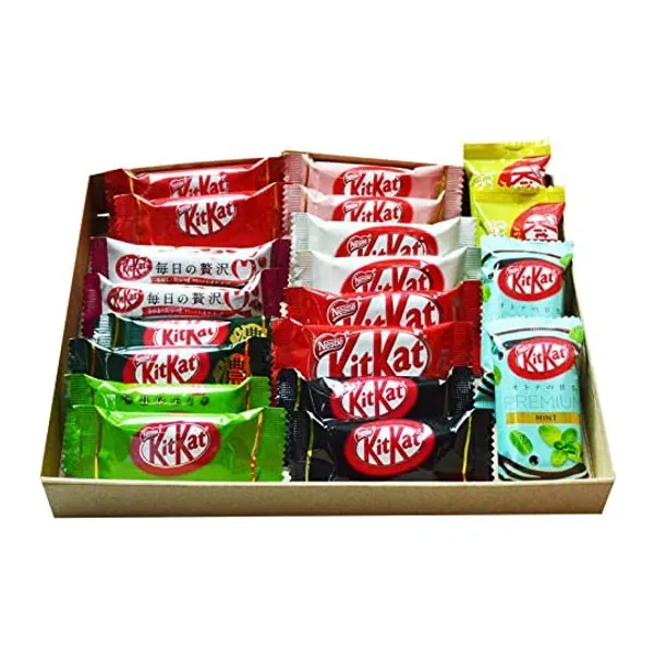 Throne | Darkgabe22 | Kit Kat chocolate special Japanese Dagashi Box 20 ...